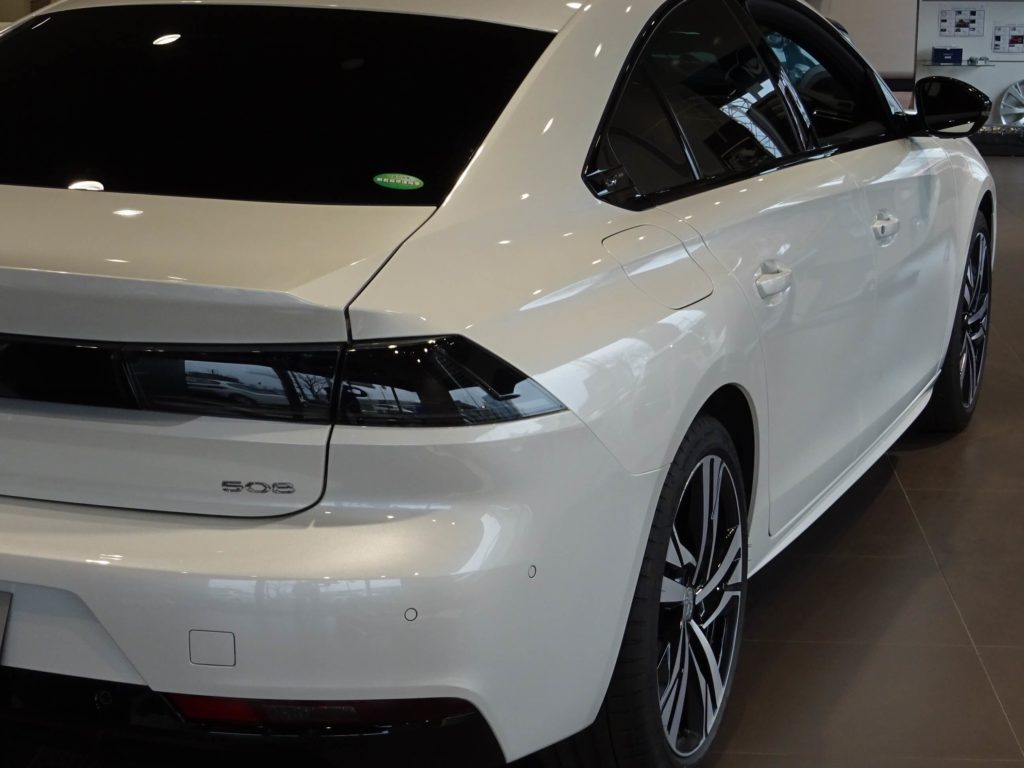 新型508はインテリアの質感も高い！初回限定60台ファーストエディションの内外装も紹介 | WONDERFUL CAR LIFE