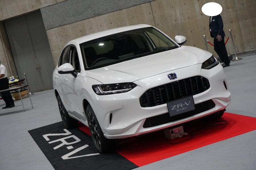 ZとXの違いは？新型ZR-Vグレード別の装備を実車画像で解説！エクステリア編！ | WONDERFUL CAR LIFE